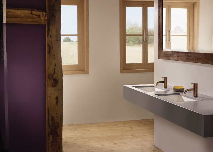 Iconische kranen van VOLA ook leverbaar in PVD coatings - kraan - badkamer - WONEN.nl