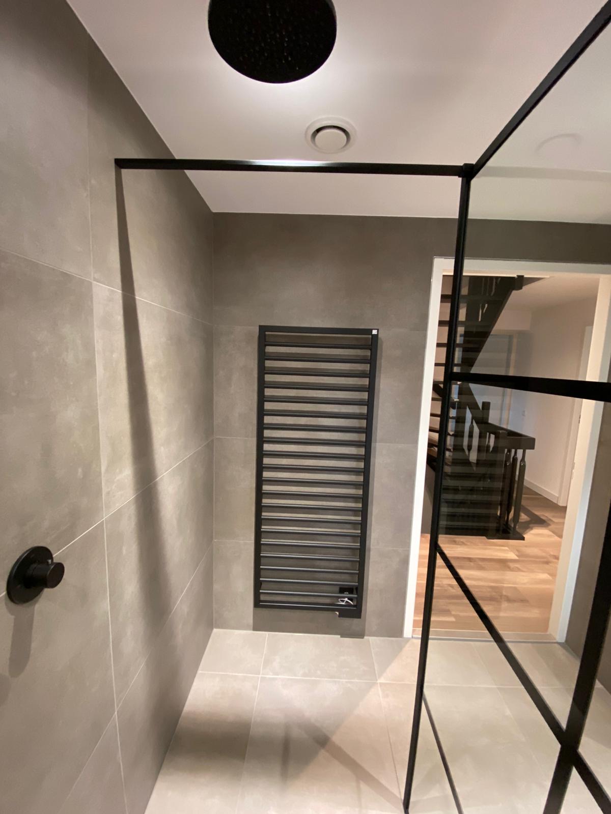 Badkamers - douche - badkamer - WONEN.nl