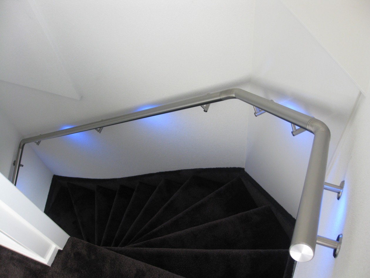 Trapleuning met LED - trap - verbouwen - Wonen.nl