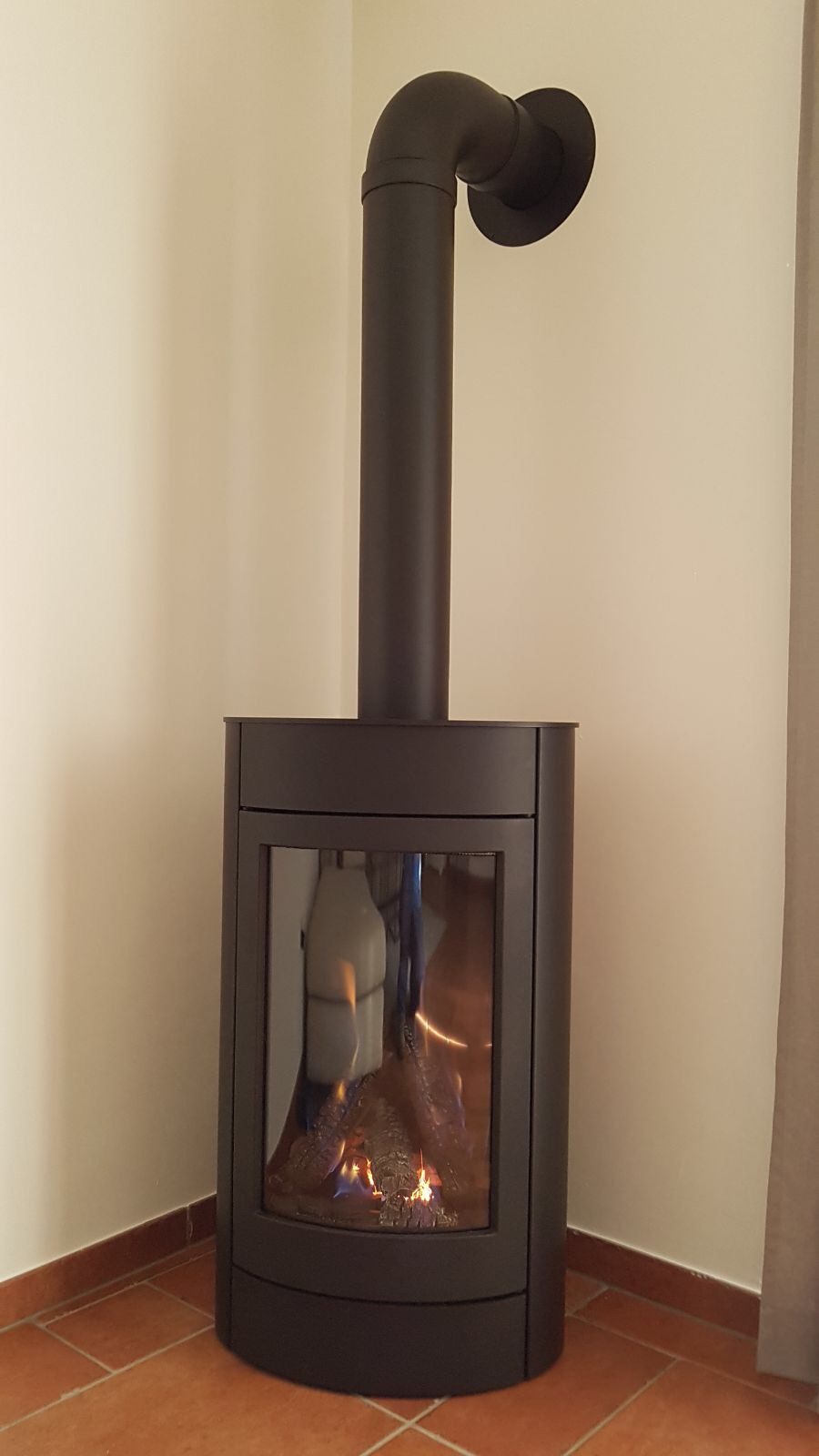 Inbouw houthaard - haardhout - haard-kachel - WONEN.nl